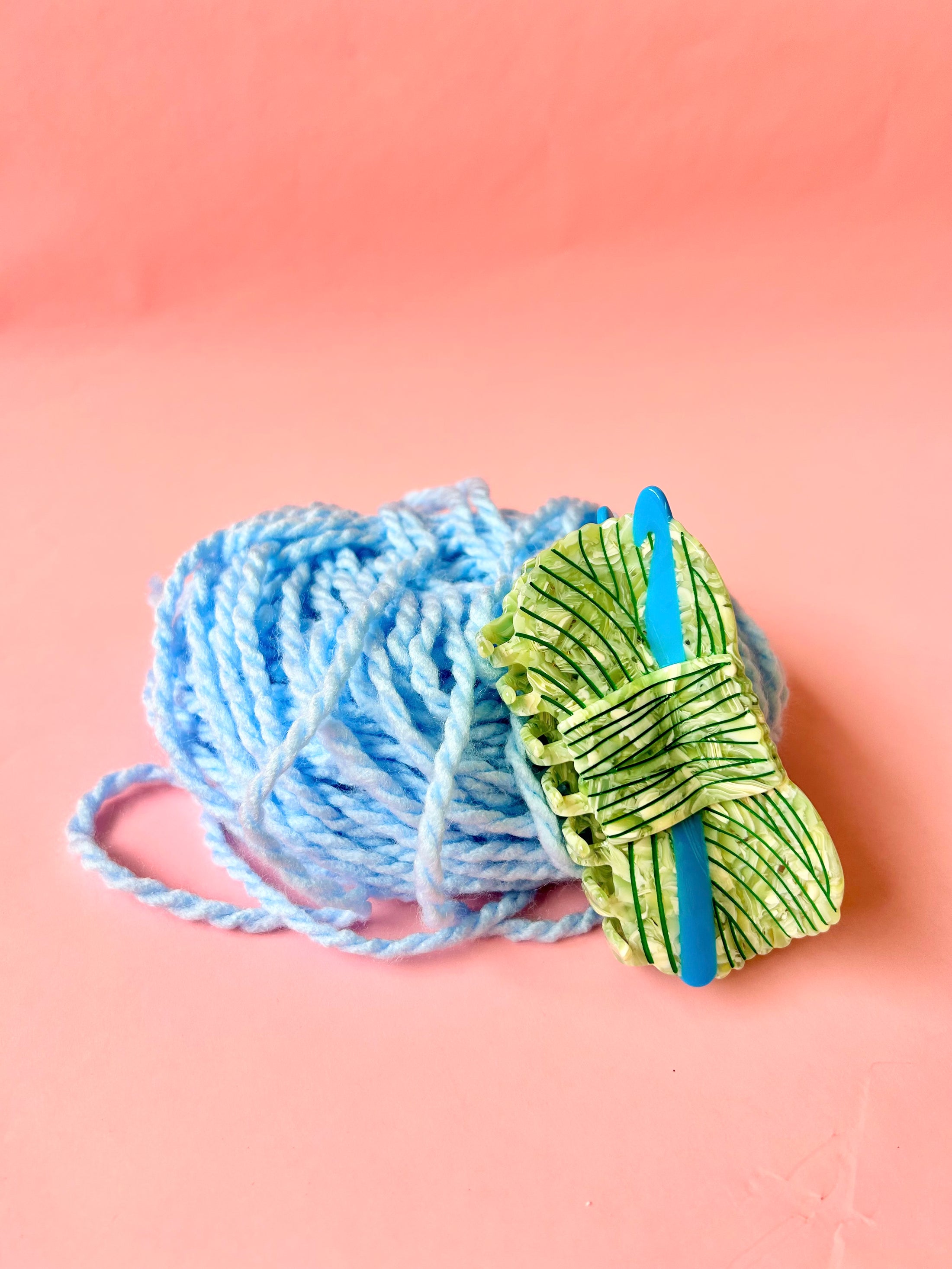 Crochet Yarn Hair Claw – The Peach Fuzz