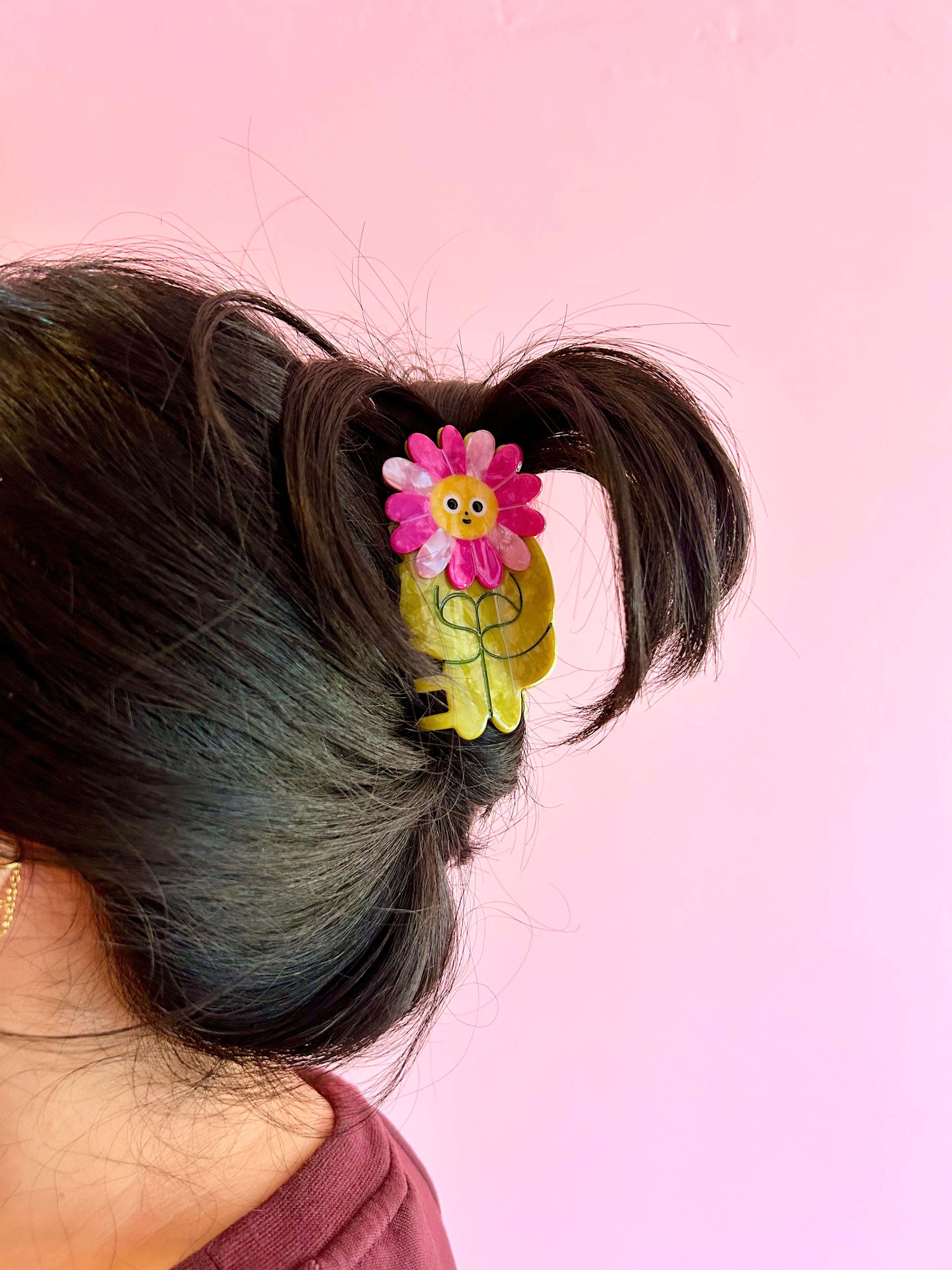 Flower Boy Hair Claw – The Peach Fuzz